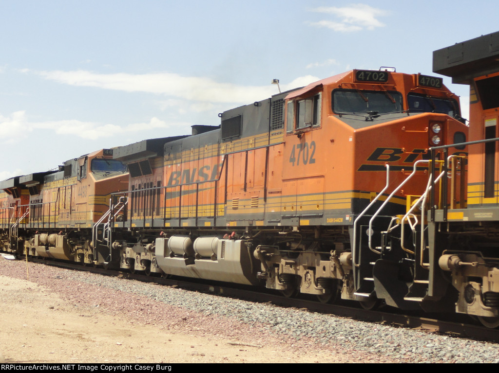 BNSF 4702